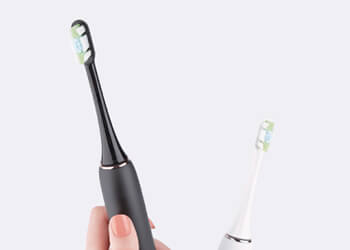 Benefits of Electric Toothbrush — Improve & Boost Your Oral Health