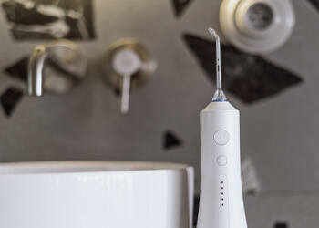 Water Flosser for Teeth — Is It An Effective Oral Device For You?
